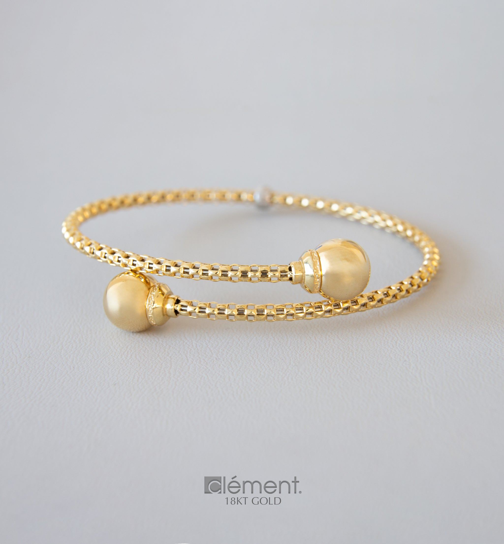 18ct Gold Bangle